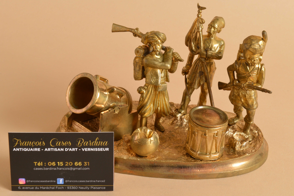 Pyrogène en bronze – Représentation de trois zouaves – XIXe siècle